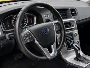 Sarkans Volvo S60 2015 Rīga, ar dzinēja tilpumu 2.00 L un nobraukumu 275 tūkst. km par 7790 €, foto 15 vietnē AUTOMOTO.COM.LV
