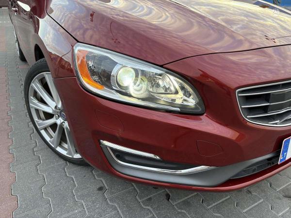 Sarkans Volvo S60 2016 Klaipėda, ar dzinēja tilpumu 1.97 L un nobraukumu 85 tūkst. km par 11900 €, foto 2 vietnē AUTOMOTO.COM.LV