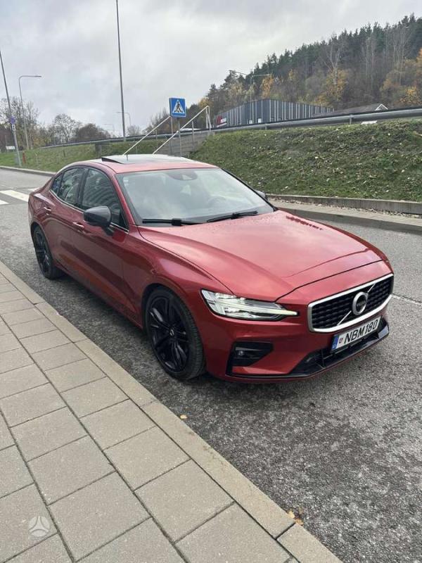 Sarkans Volvo S60 2019 Viļņa, ar dzinēja tilpumu 1.97 L un nobraukumu 137 tūkst. km par 19000 €, foto 4 vietnē AUTOMOTO.COM.LV