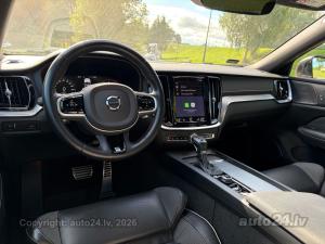 Sarkans Volvo S60 2019 Tallina, ar dzinēja tilpumu 2.00 L un nobraukumu 119 tūkst. km par 22000 €, foto 7 vietnē AUTOMOTO.COM.LV