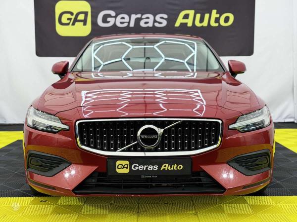 Red Volvo S60 2020 in Vilnius, with an engine capacity of 1.97 L and mileage of 82 thousand km for 20200 €, photo 2 on AUTOMOTO.COM.LV