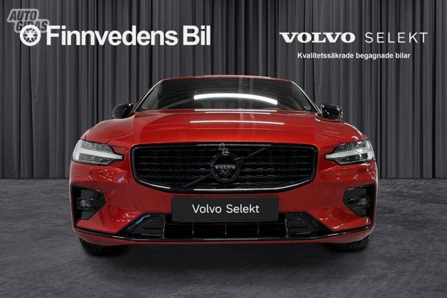 Red Volvo S60 2020 in Kaunas, with an engine capacity of 0.00 L and mileage of 76 thousand km for 36104 €, photo 5 on AUTOMOTO.COM.LV