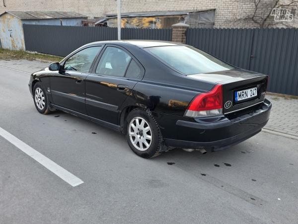 Volvo S60 2000 in Radviliskis, with an engine capacity of 2.40 L and mileage of 2 thousand km for 630 €, photo 4 on AUTOMOTO.COM.LV