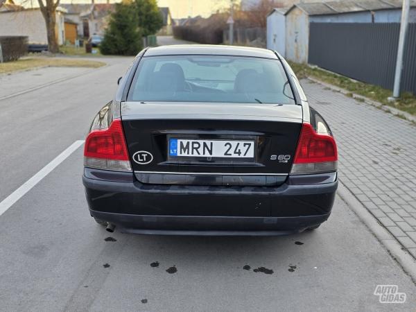 Volvo S60 2000 in Radviliskis, with an engine capacity of 2.40 L and mileage of 2 thousand km for 630 €, photo 5 on AUTOMOTO.COM.LV