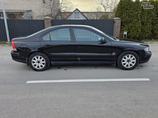 Volvo S60 2000 in Radviliskis, with an engine capacity of 2.40 L and mileage of 2 thousand km for 630 €, photo 7 on AUTOMOTO.COM.LV