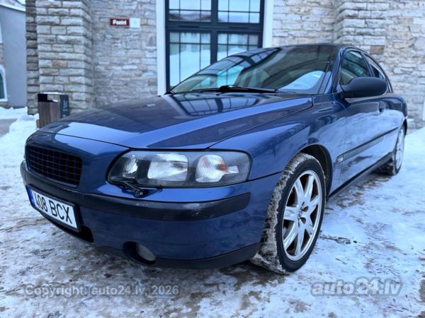 Volvo S60 2001 Tallina, ar dzinēja tilpumu 2.40 L un nobraukumu 300 tūkst. km par 1699 €, foto 1 vietnē AUTOMOTO.COM.LV