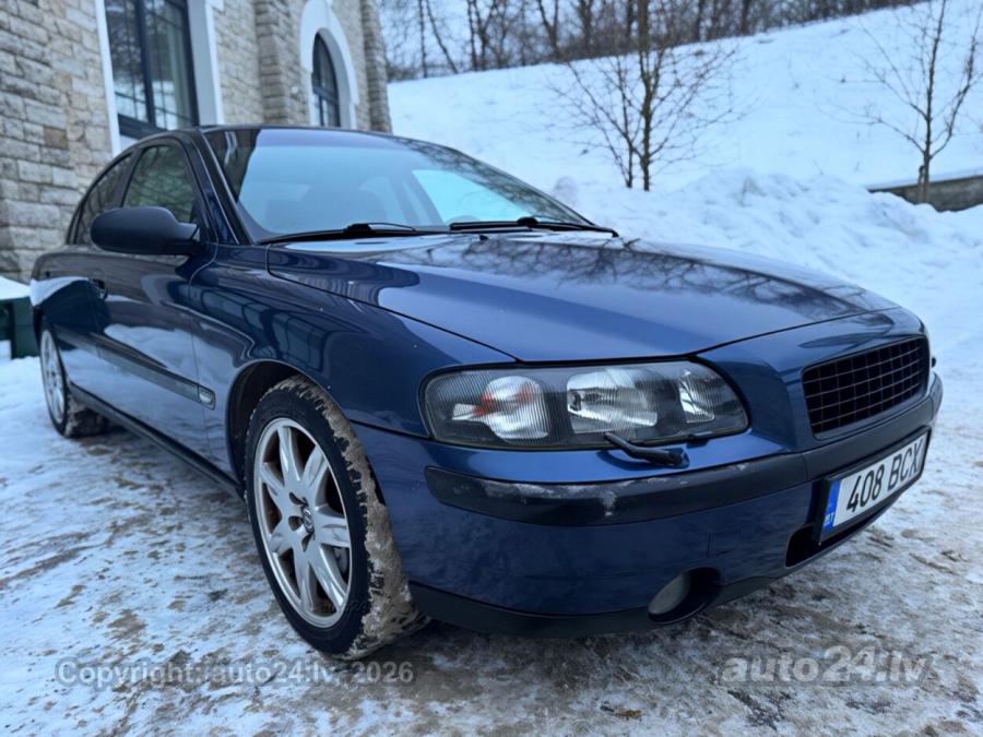 Volvo S60 2001 Tallina, ar dzinēja tilpumu 2.40 L un nobraukumu 300 tūkst. km par 1699 €, foto 2 vietnē AUTOMOTO.COM.LV