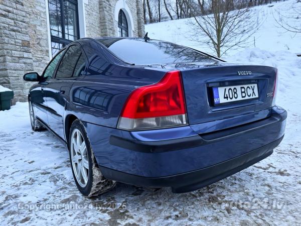 Volvo S60 2001 Tallina, ar dzinēja tilpumu 2.40 L un nobraukumu 300 tūkst. km par 1699 €, foto 4 vietnē AUTOMOTO.COM.LV