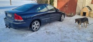 Volvo S60 2001 Raseiniai, ar dzinēja tilpumu 2.40 L un nobraukumu 318 tūkst. km par 490 €, foto 2 vietnē AUTOMOTO.COM.LV