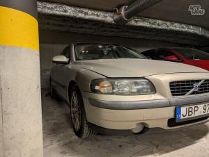 Volvo S60 2001 in Vilnius, with an engine capacity of 2.40 L and mileage of 385 thousand km for 1200 €, photo 8 on AUTOMOTO.COM.LV