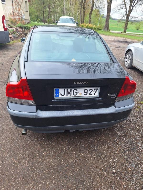 Volvo S60 2001 Šilalė, ar dzinēja tilpumu 2.40 L un nobraukumu 400 tūkst. km par 777 €, foto 3 vietnē AUTOMOTO.COM.LV