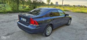 Volvo S60 2001 Viļņa, ar dzinēja tilpumu 2.40 L un nobraukumu 244 tūkst. km par 1650 €, foto 3 vietnē AUTOMOTO.COM.LV