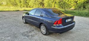 Volvo S60 2001 Viļņa, ar dzinēja tilpumu 2.40 L un nobraukumu 244 tūkst. km par 1650 €, foto 5 vietnē AUTOMOTO.COM.LV