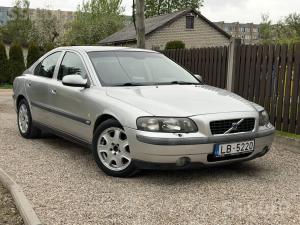 Volvo S60 2001 in Jelgava, with an engine capacity of 2.40 L and mileage of 330 thousand km for 1850 €, photo  on AUTOMOTO.COM.LV