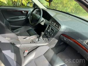 Вольво С60 2001 в Рига, объемом двигателя 2.40 л и пробегом 308 тыс. км за 1600 €, фото 10 на AUTOMOTO.COM.LV