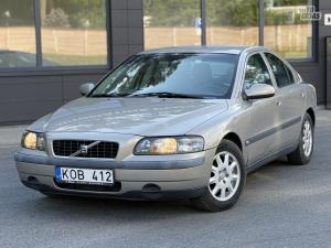 Volvo S60 2001 Utena, ar dzinēja tilpumu 2.40 L un nobraukumu 208 tūkst. km par 1350 €, foto  vietnē AUTOMOTO.COM.LV