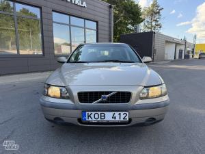 Volvo S60 2001 Utena, ar dzinēja tilpumu 2.40 L un nobraukumu 208 tūkst. km par 1350 €, foto 3 vietnē AUTOMOTO.COM.LV