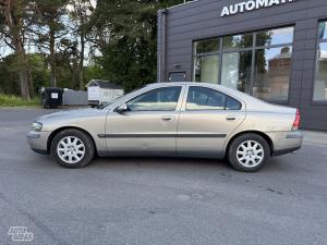 Volvo S60 2001 Utena, ar dzinēja tilpumu 2.40 L un nobraukumu 208 tūkst. km par 1350 €, foto 9 vietnē AUTOMOTO.COM.LV
