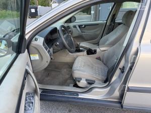 Volvo S60 2001 Utena, ar dzinēja tilpumu 2.40 L un nobraukumu 208 tūkst. km par 1350 €, foto 11 vietnē AUTOMOTO.COM.LV