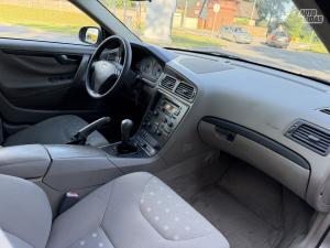 Volvo S60 2001 Utena, ar dzinēja tilpumu 2.40 L un nobraukumu 208 tūkst. km par 1350 €, foto 12 vietnē AUTOMOTO.COM.LV