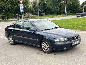Volvo S60 2001 in Narva, with an engine capacity of 2.40 L and mileage of 301 thousand km for 799 €, photo 13 on AUTOMOTO.COM.LV