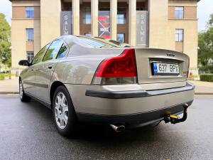 Вольво С60 2001 в Таллин, объемом двигателя 2.40 л и пробегом 237 тыс. км за 1699 €, фото 5 на AUTOMOTO.COM.LV