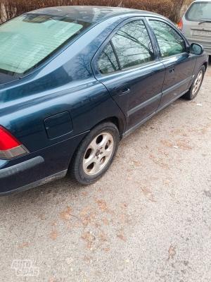 Volvo S60 2002 in Vilnius, with an engine capacity of 2.40 L and mileage of 308 thousand km for 850 €, photo 6 on AUTOMOTO.COM.LV