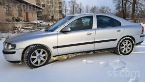 Volvo S60 2002 in Daugavpils, with an engine capacity of 2.40 L and mileage of 334 thousand km for 1450 €, photo 2 on AUTOMOTO.COM.LV