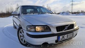 Volvo S60 2002 in Daugavpils, with an engine capacity of 2.40 L and mileage of 334 thousand km for 1450 €, photo 7 on AUTOMOTO.COM.LV