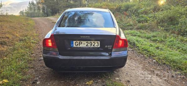 Volvo S60 2002 in Rezekne, with an engine capacity of 2.40 L and mileage of 310 thousand km for 1500 €, photo 6 on AUTOMOTO.COM.LV