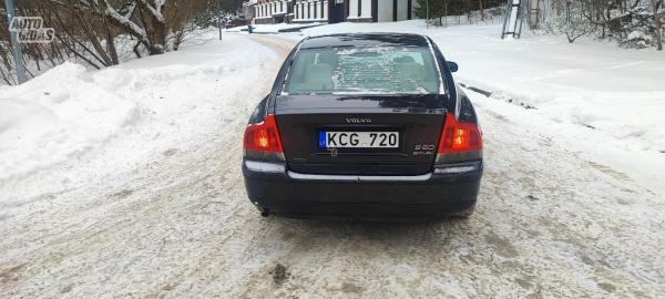 Volvo S60 2002 Viļņa, ar dzinēja tilpumu 2.40 L un nobraukumu 470 tūkst. km par 1390 €, foto 4 vietnē AUTOMOTO.COM.LV