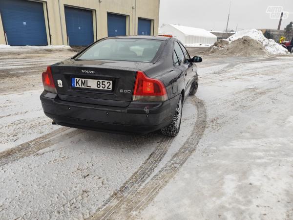 Volvo S60 2002 Ukmergė, ar dzinēja tilpumu 2.40 L un nobraukumu 330 tūkst. km par 1200 €, foto 3 vietnē AUTOMOTO.COM.LV