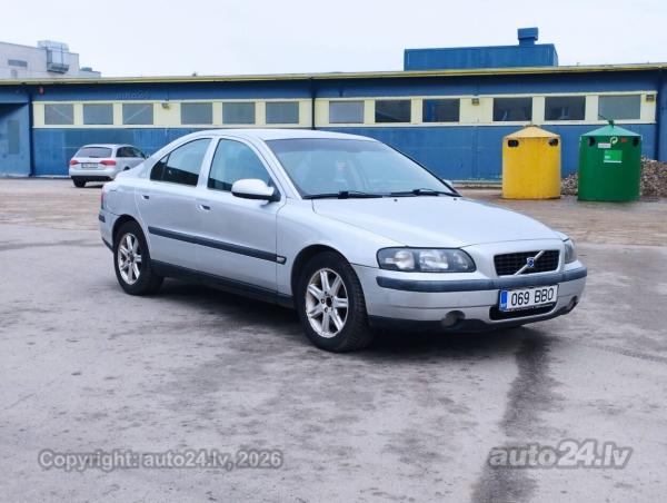 Volvo S60 2002 in Tartu, with an engine capacity of 2.40 L and mileage of 350 thousand km for 1900 €, photo 1 on AUTOMOTO.COM.LV
