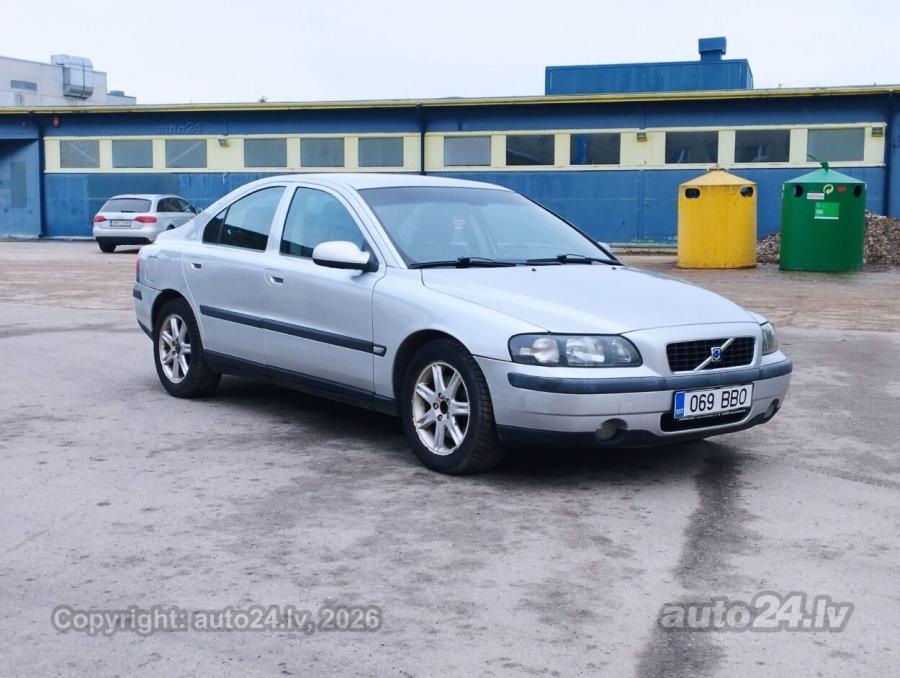 Volvo S60 2002 in Tartu, with an engine capacity of 2.40 L and mileage of 350 thousand km for 1900 €, photo 1 on AUTOMOTO.COM.LV