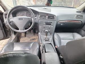 Volvo S60 2002 Kauņa, ar dzinēja tilpumu 2.40 L un nobraukumu 320 tūkst. km par 1900 €, foto 6 vietnē AUTOMOTO.COM.LV