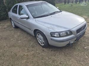 Volvo S60 2002 Šalčininkai, ar dzinēja tilpumu 2.40 L un nobraukumu 250 tūkst. km par 599 €, foto 3 vietnē AUTOMOTO.COM.LV