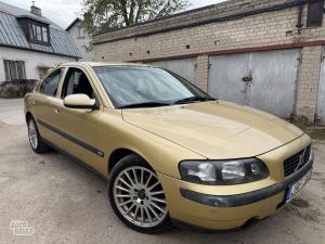 Volvo S60 2002 Kauņa, ar dzinēja tilpumu 2.40 L un nobraukumu 300 tūkst. km par 1000 €, foto 11 vietnē AUTOMOTO.COM.LV