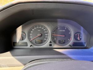 Volvo S60 2002 Viļņa, ar dzinēja tilpumu 2.40 L un nobraukumu 450 tūkst. km par 850 €, foto 7 vietnē AUTOMOTO.COM.LV