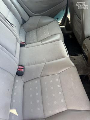 Volvo S60 2002 in Siauliai, with an engine capacity of 2.40 L and mileage of 360 thousand km for 1050 €, photo 11 on AUTOMOTO.COM.LV