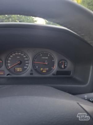 Volvo S60 2002 in Elektrenai, with an engine capacity of 2.40 L and mileage of 410 thousand km for 1150 €, photo 13 on AUTOMOTO.COM.LV
