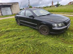 Volvo S60 2002 Ignalina, ar dzinēja tilpumu 2.40 L un nobraukumu 351 tūkst. km par 400 €, foto 3 vietnē AUTOMOTO.COM.LV