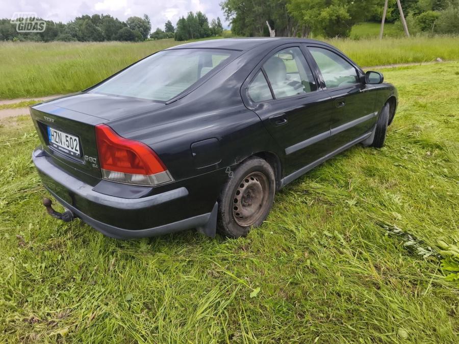 Volvo S60 2002 Ignalina, ar dzinēja tilpumu 2.40 L un nobraukumu 351 tūkst. km par 400 €, foto 4 vietnē AUTOMOTO.COM.LV
