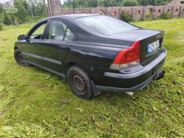 Вольво С60 2002 в Игналина, объемом двигателя 2.40 л и пробегом 351 тыс. км за 400 €, фото 4 на AUTOMOTO.COM.LV