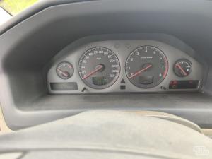 Volvo S60 2002 Ignalina, ar dzinēja tilpumu 2.40 L un nobraukumu 351 tūkst. km par 400 €, foto 8 vietnē AUTOMOTO.COM.LV