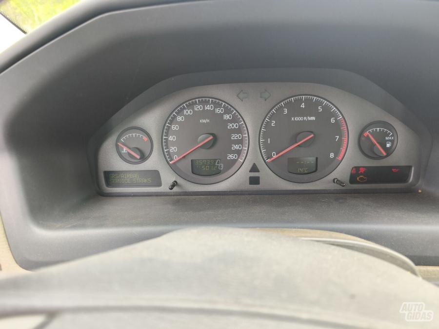 Volvo S60 2002 Ignalina, ar dzinēja tilpumu 2.40 L un nobraukumu 351 tūkst. km par 400 €, foto 8 vietnē AUTOMOTO.COM.LV