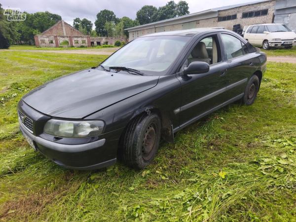 Volvo S60 2002 Ignalina, ar dzinēja tilpumu 2.40 L un nobraukumu 351 tūkst. km par 399 €, foto 1 vietnē AUTOMOTO.COM.LV