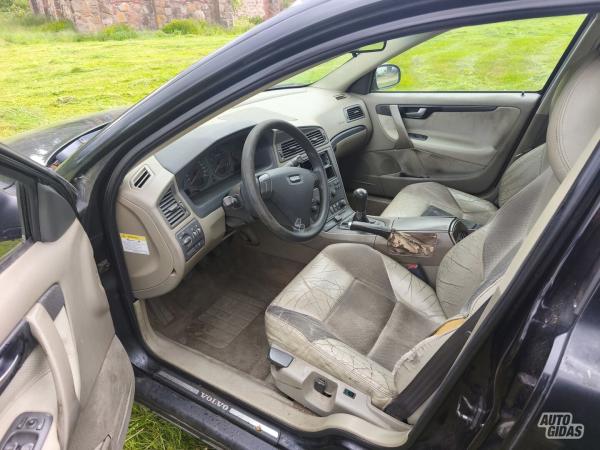Volvo S60 2002 Ignalina, ar dzinēja tilpumu 2.40 L un nobraukumu 351 tūkst. km par 399 €, foto 6 vietnē AUTOMOTO.COM.LV