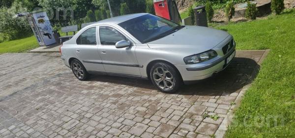Volvo S60 2002 in Rezekne, with an engine capacity of 2.40 L and mileage of 335 thousand km for 2000 €, photo 1 on AUTOMOTO.COM.LV