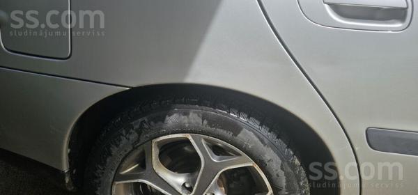 Volvo S60 2002 in Rezekne, with an engine capacity of 2.40 L and mileage of 335 thousand km for 2000 €, photo 7 on AUTOMOTO.COM.LV