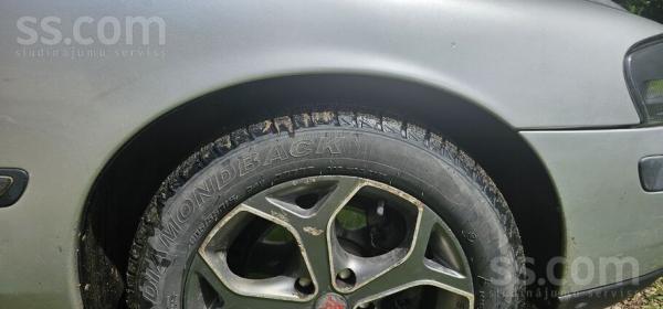 Volvo S60 2002 in Rezekne, with an engine capacity of 2.40 L and mileage of 335 thousand km for 2000 €, photo 8 on AUTOMOTO.COM.LV